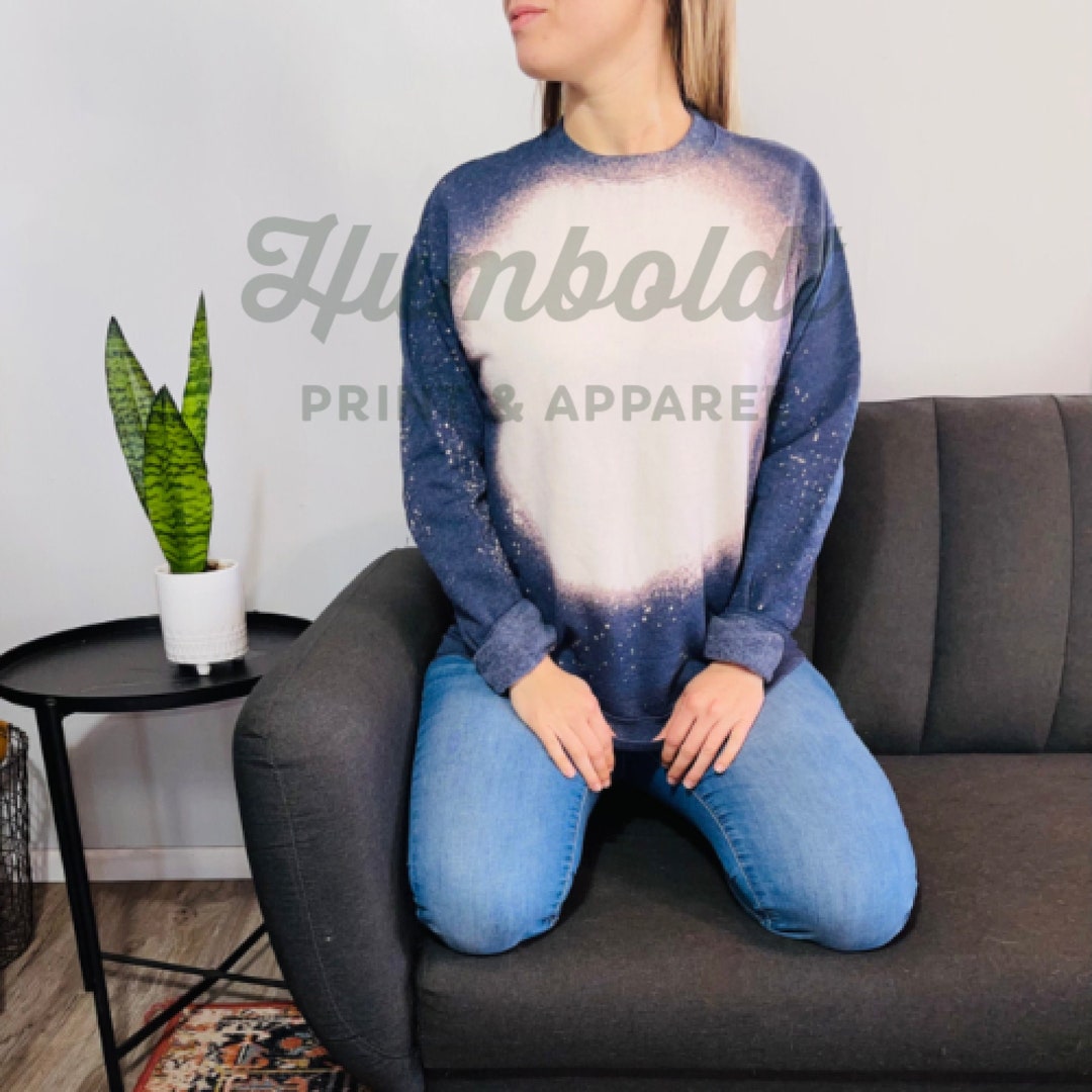 Gildan 12000 Dry Blend Navy Gebleichtes Sweatshirt Mockup | Shirt ...