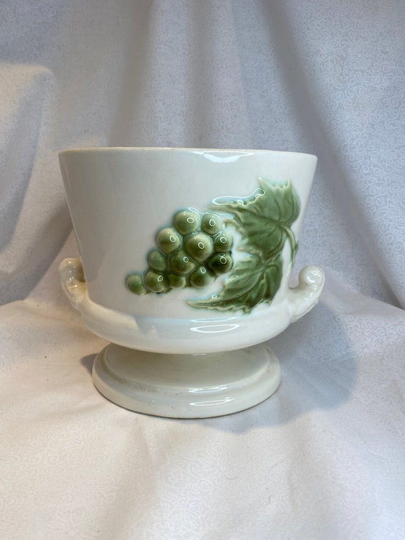 Hull Pottery USA Tokay Pattern Planter Green Grapes | Etsy