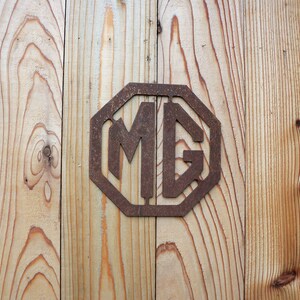 Rusty Metal MG BADGE SIGN Garden Ornament Rustic Vintage Gift Birthday ...