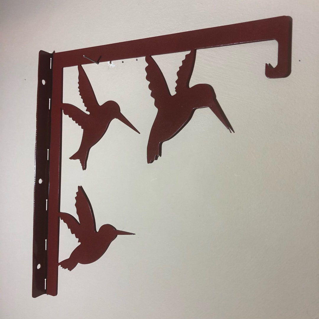 Humming Bird Feeder Hanger for Porch Patio or Garden. 3 Humming Birds ...