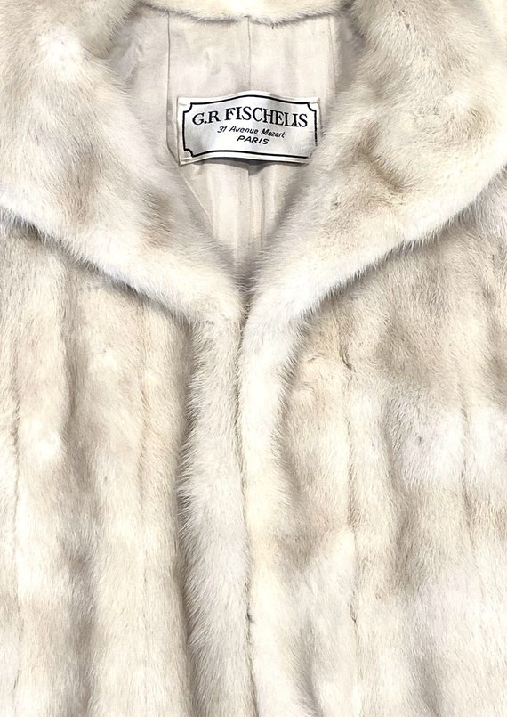 Extremely RARE and SUBLIME - Vintage White Mink Coat … - Gem