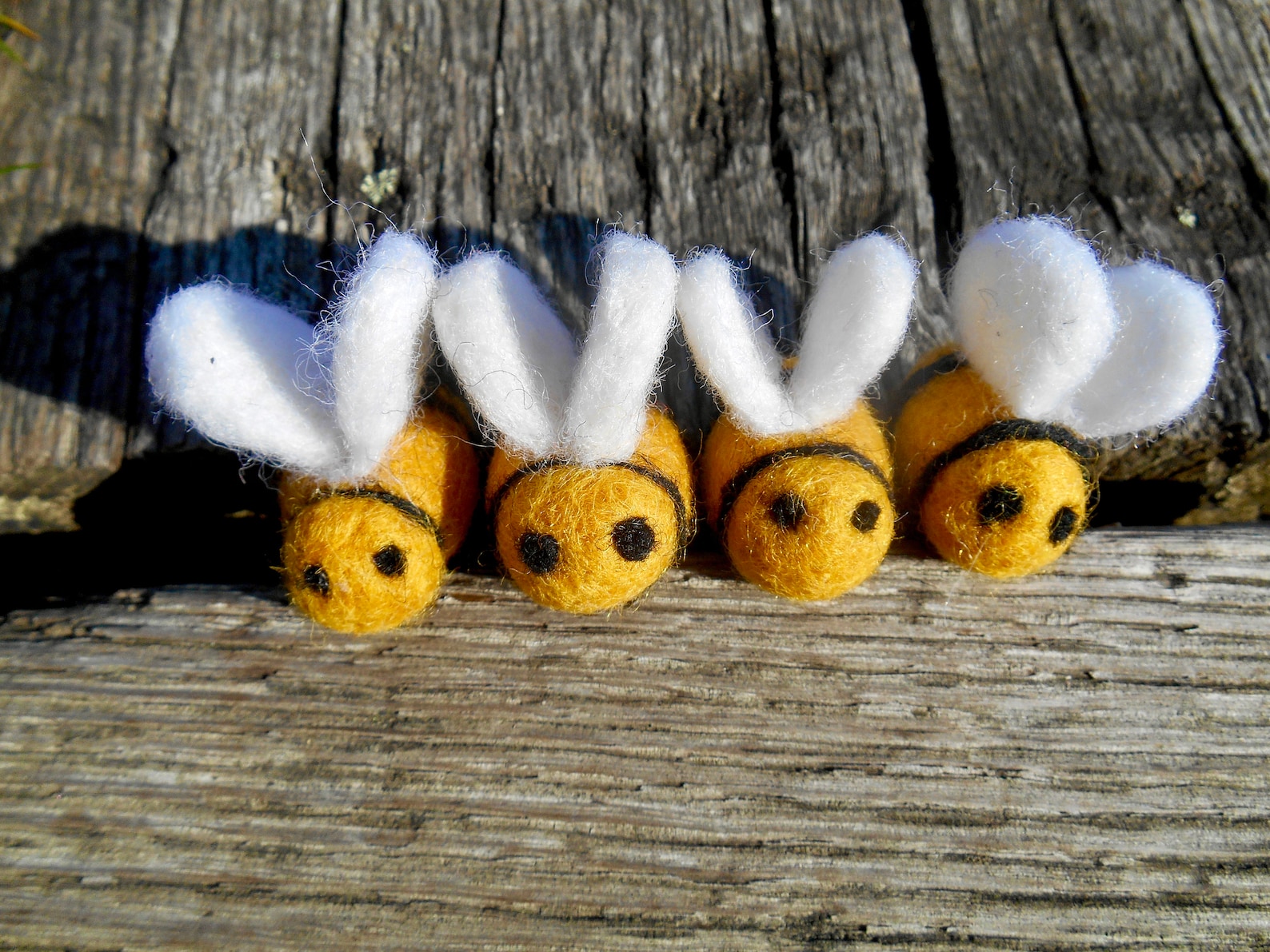 Felted Bees Set of 4 Newborn Prop Felt Bees Bee Mine Needle - Etsy