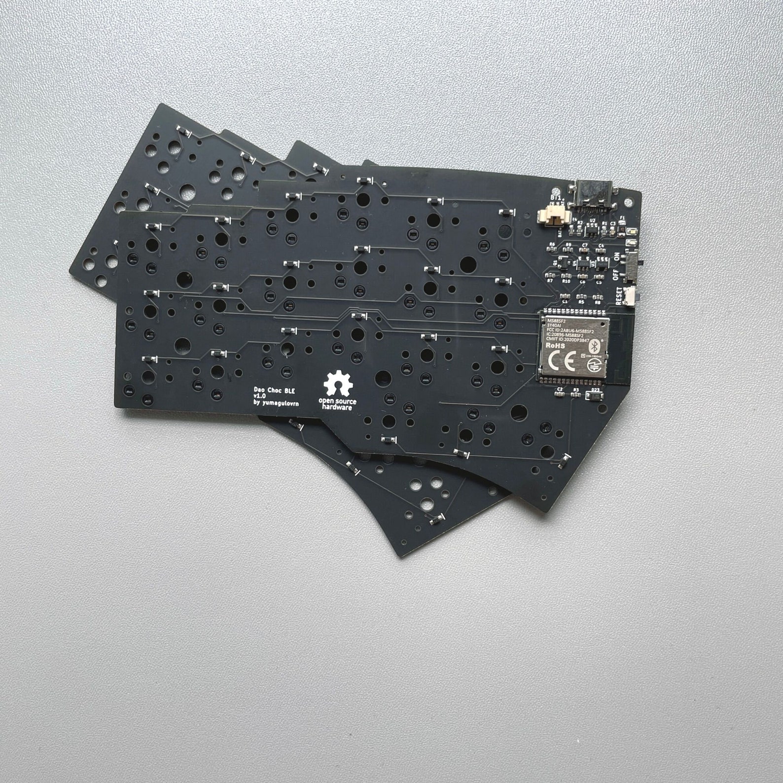 Pre-soldered Wireless Dao Choc BLE Keyboard Low Profile Hotswap Split ...