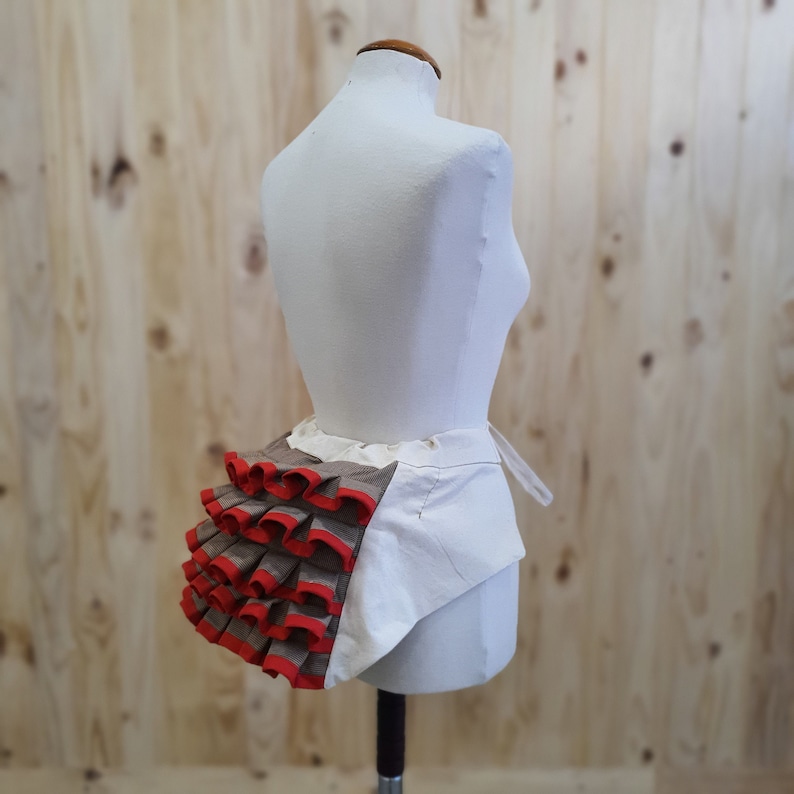 Polisón, Siglo XIX, réplica inspirada en el "MET Museum 1880s European ...