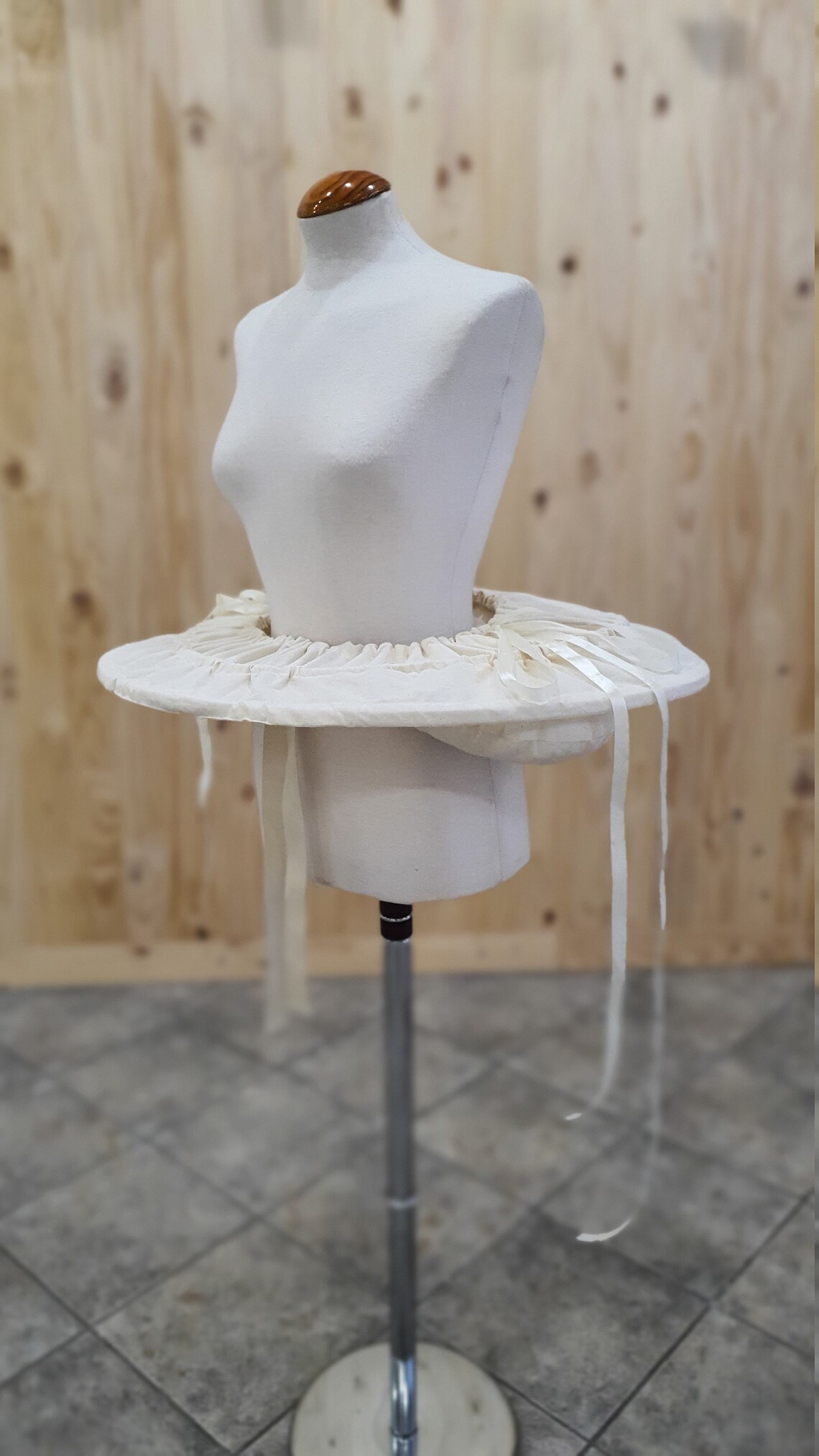 French Farthingale aka. Drum or Wheel Farthingale 16th | Etsy