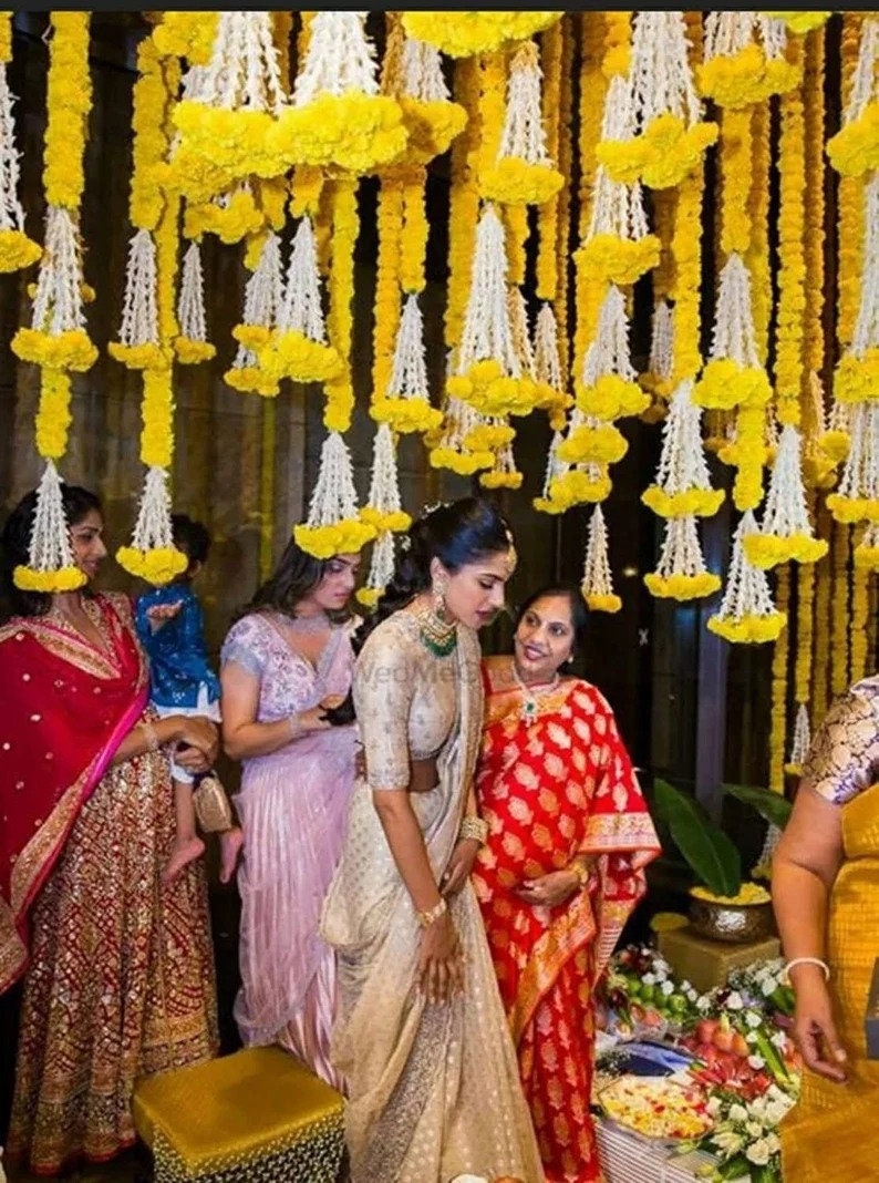 Traditional Gajara Jasmine Garlands Wall Hanging Perfect for - Etsy