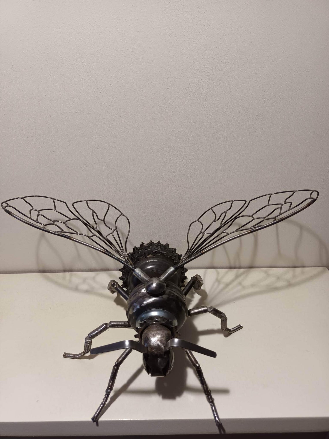 Scrap Metal Bee Sculpture - Etsy