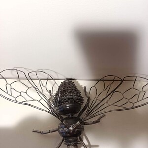 Scrap Metal Bee Sculpture - Etsy