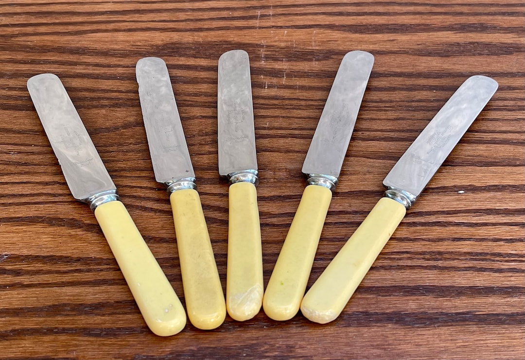 Sheffield Spreaders, Set of 5 Knives | Bakelite Celluloid Handles Cream ...