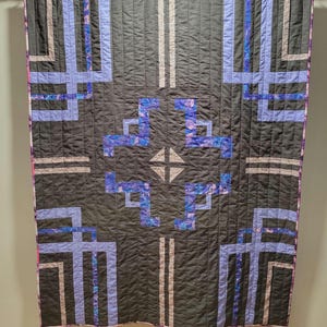 Large Throw Quilt. - Etsy