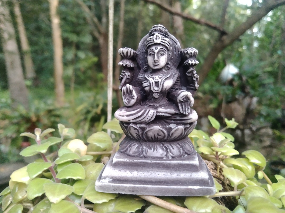 Lord Lakshmi Brown Color Stone Statue for Home Deco Hindu Goddes Stone ...
