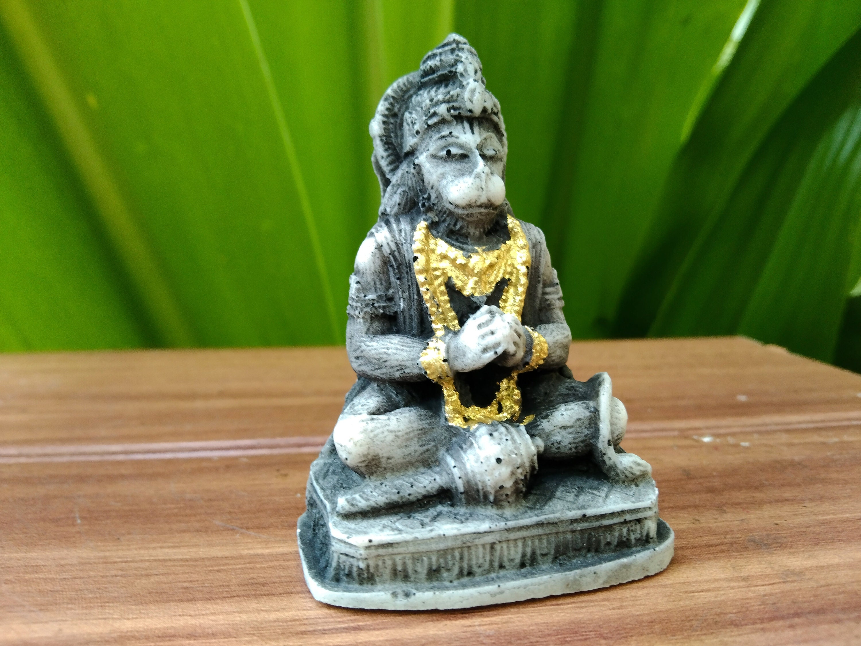 Gold Paint Lord Hanuman Black Colour Stone Statue Hanumantha Monkey ...