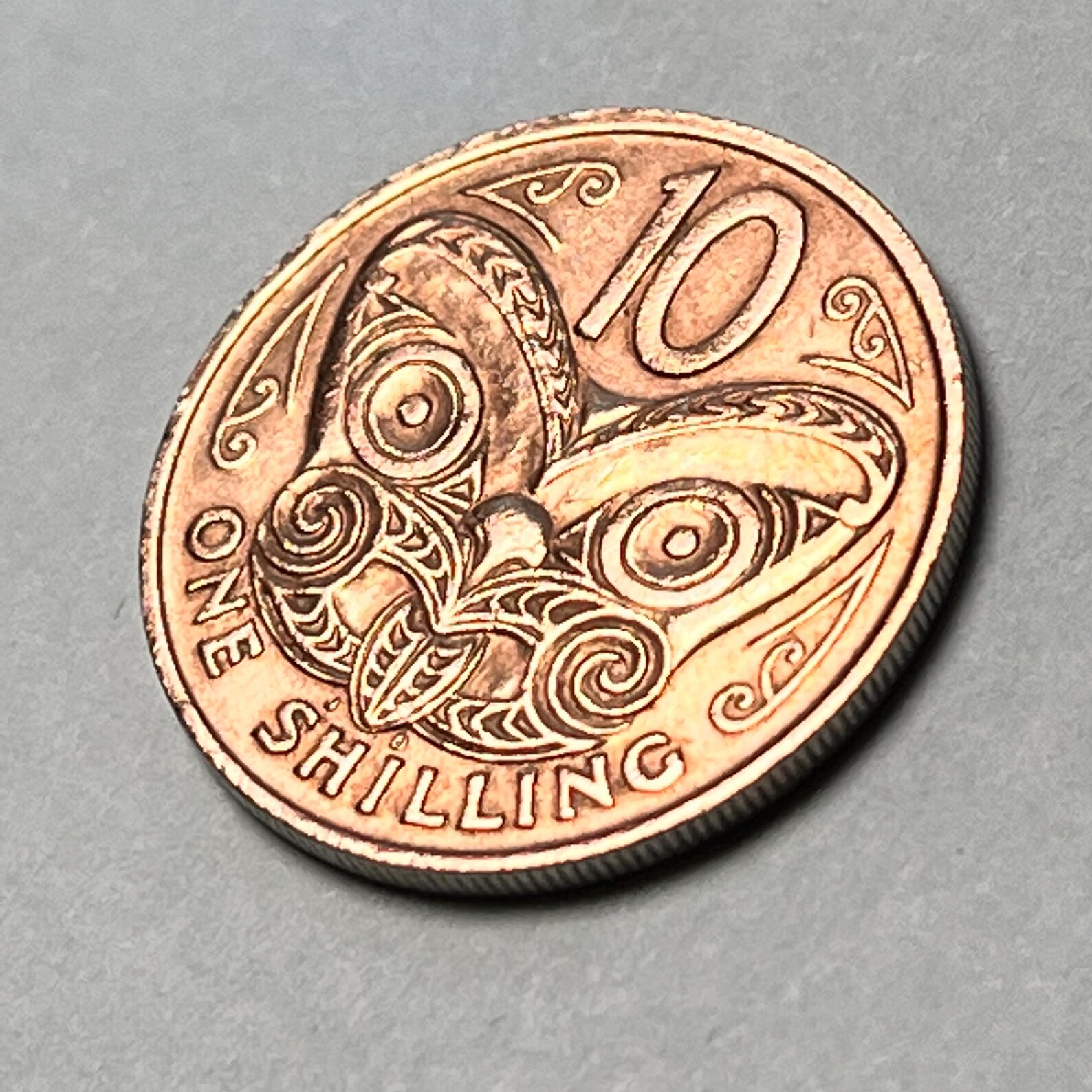FIRST YEAR (1967) Issue New Zealand One Shilling Coin Featuring Māori ...