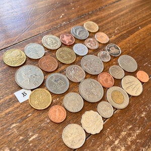 30 Unique Animal-themed Coins in a Pouchchoose Your Set A, B, C, or ...