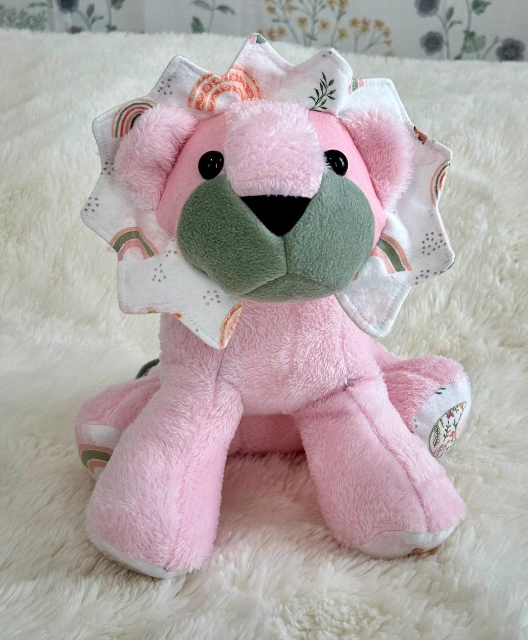 Stuffed Animals Lions. Give the Joy of Handmade Lions, Carefully ...