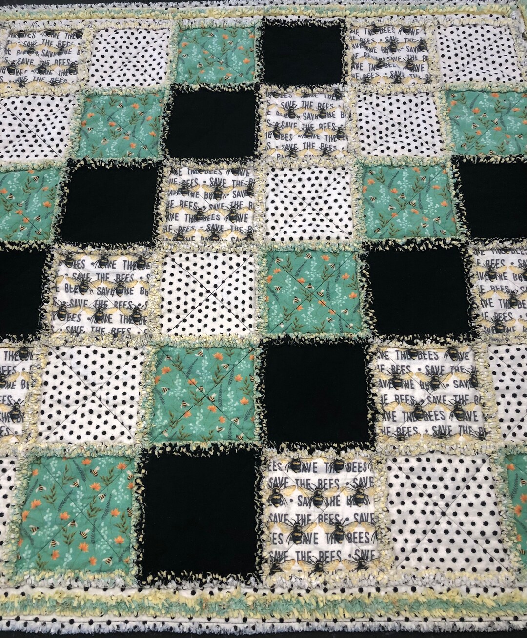 Save the Bees Rag Quilt. Perfect for Babies, Toddlers and Bee Lovers ...