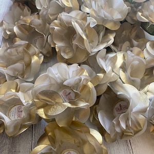 Camelia Wedding Gold Color Flower Wrapper for Holding Chocolate ...