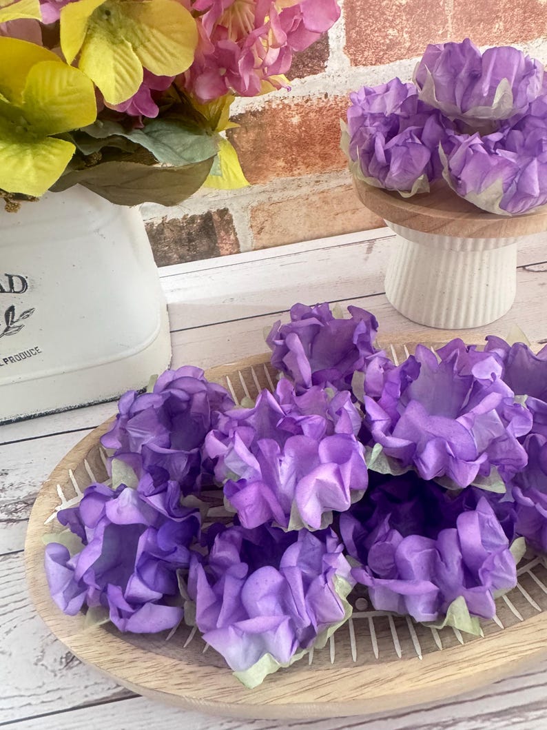 Gerbera Violet Flowers Wrappers Truffle for Holding Chocolate, Favor ...