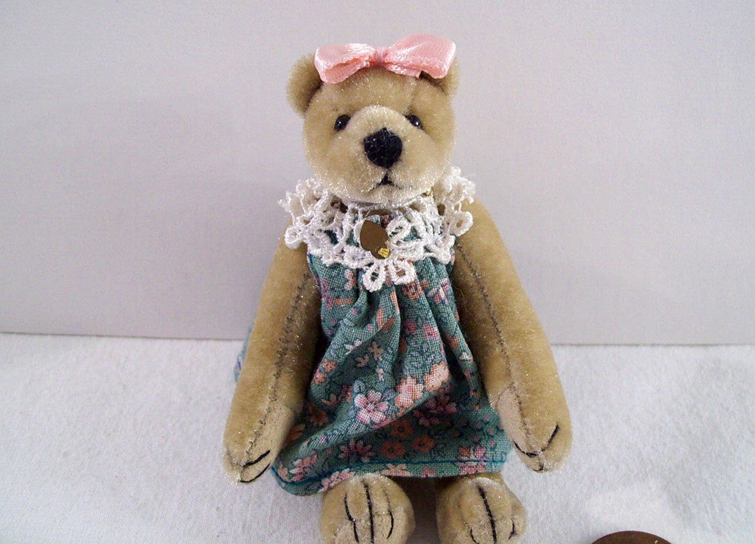 KELLY the COTTAGE BEAR – Ganz Cottage Collectibles – Miniature – 3 7/8 ...
