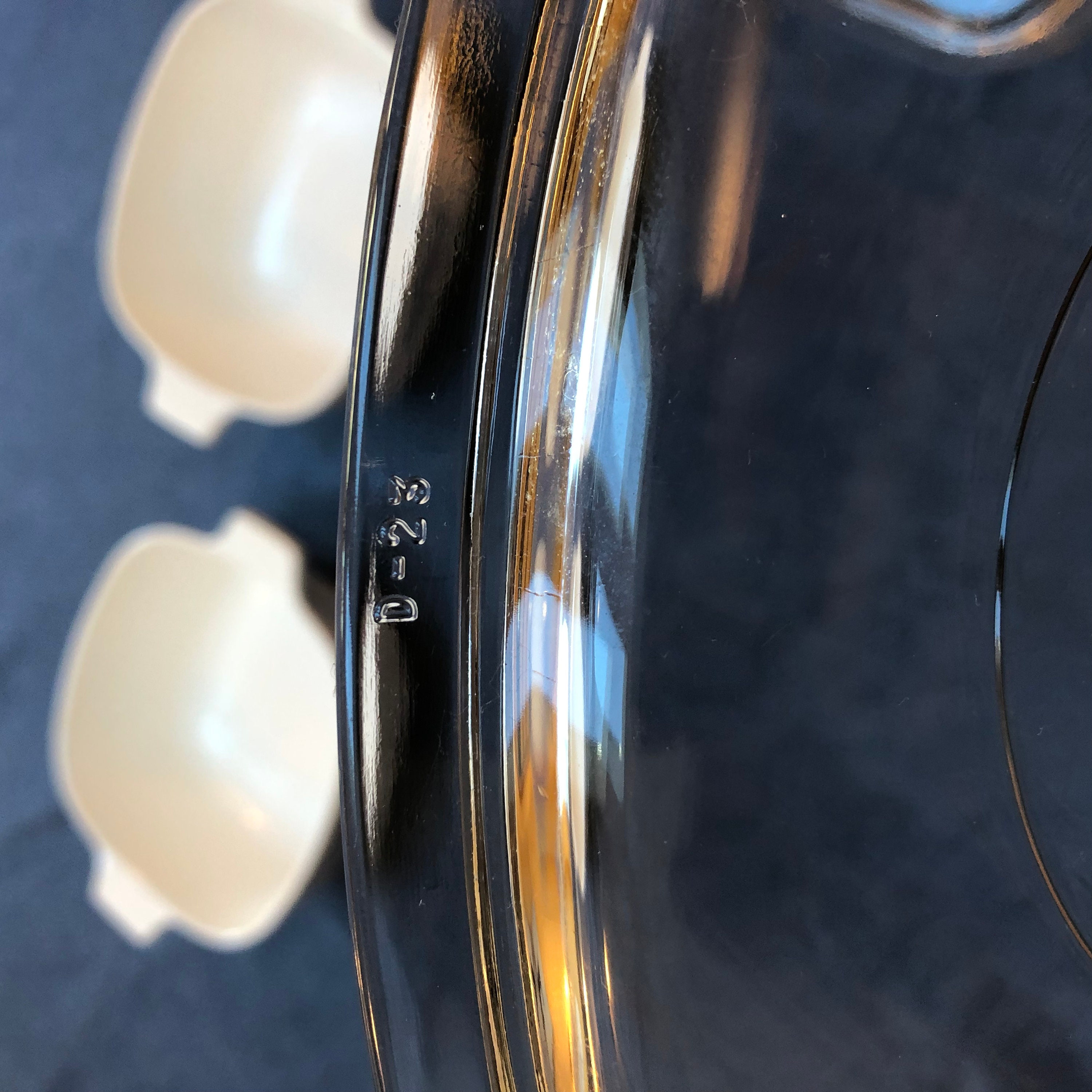 CORNING WARE Dish Set of 2 1 3/4 Qt Pans With Lids - Etsy