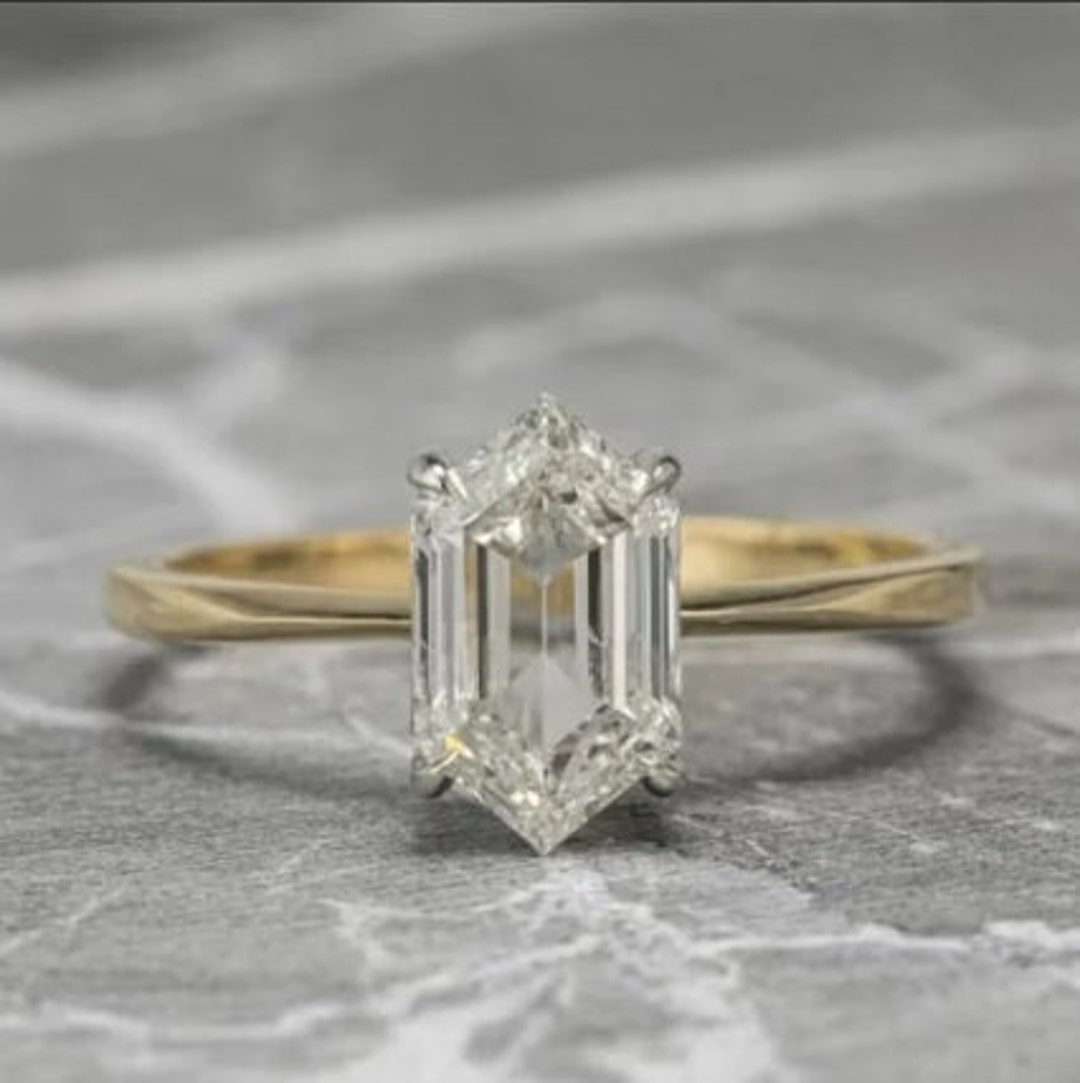 2 Carat Elongated Hexagon Cut VVS1 Moissanite Engagement Ring - Etsy