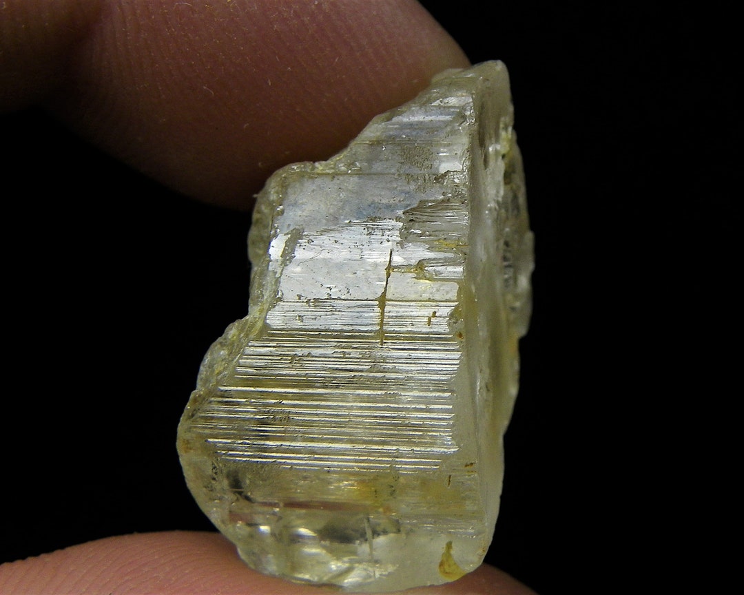 Natural Phenakite 37 ct Natural Brazil Phenacite / Phenakite Crystal ...