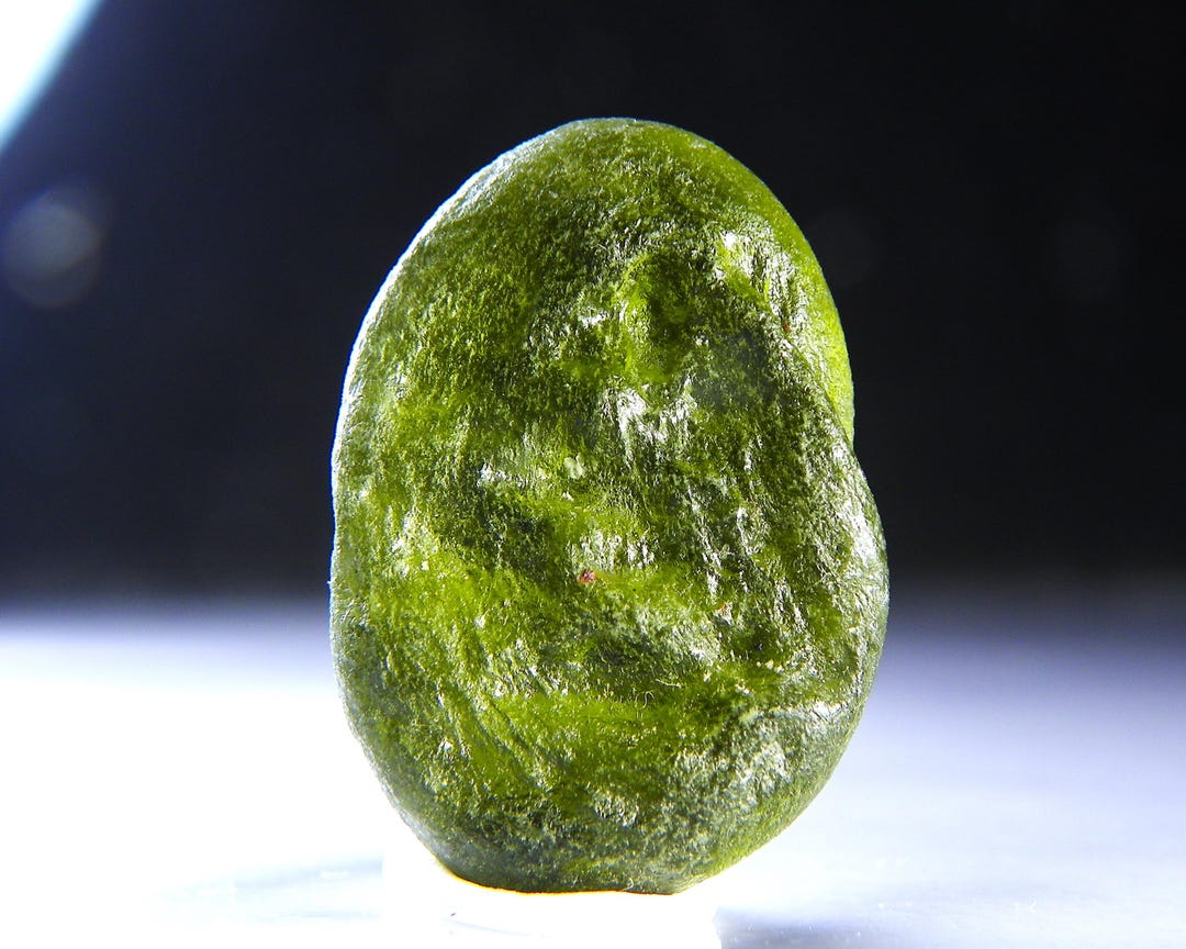 6.0 Grams 30 Carat Moldavite Crystal: Green Meteorite From Czech ...