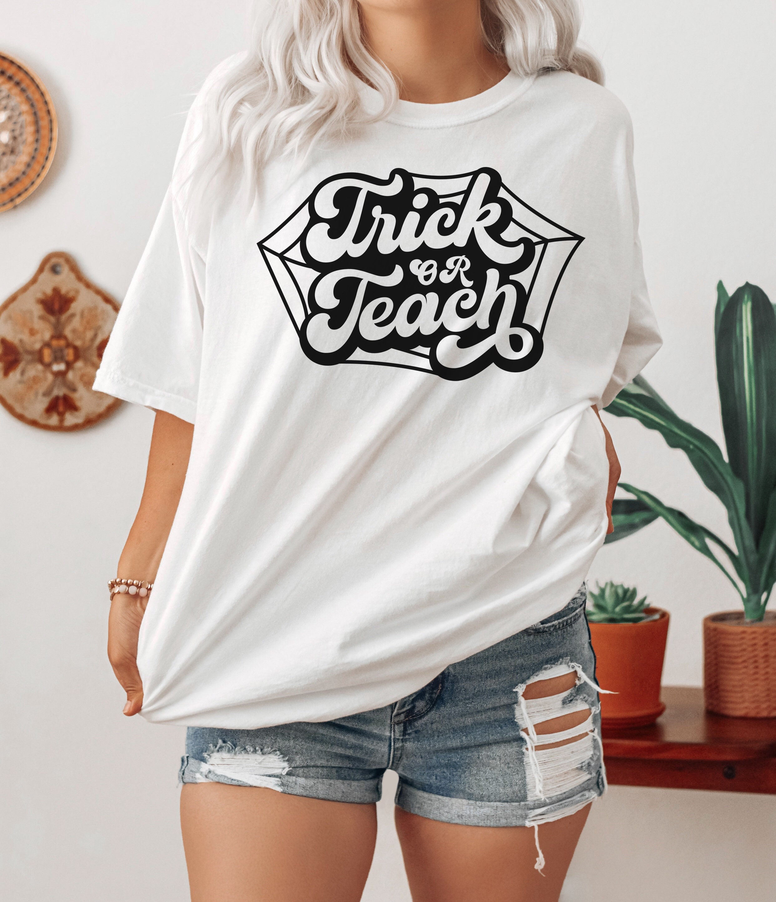 Trick or Teach Svg Halloween Teacher Shirt Svg Halloween - Etsy