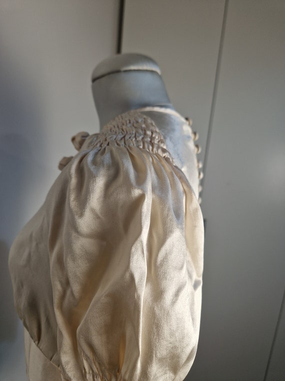 RARE vintage victorian silk blouse in ivory colour, 1… - Gem