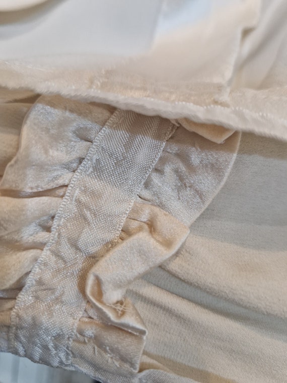 RARE vintage victorian silk blouse in ivory colour, 1… - Gem
