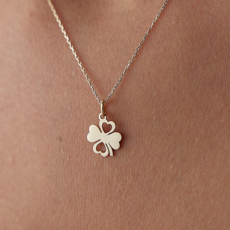 Clover Necklace - Etsy