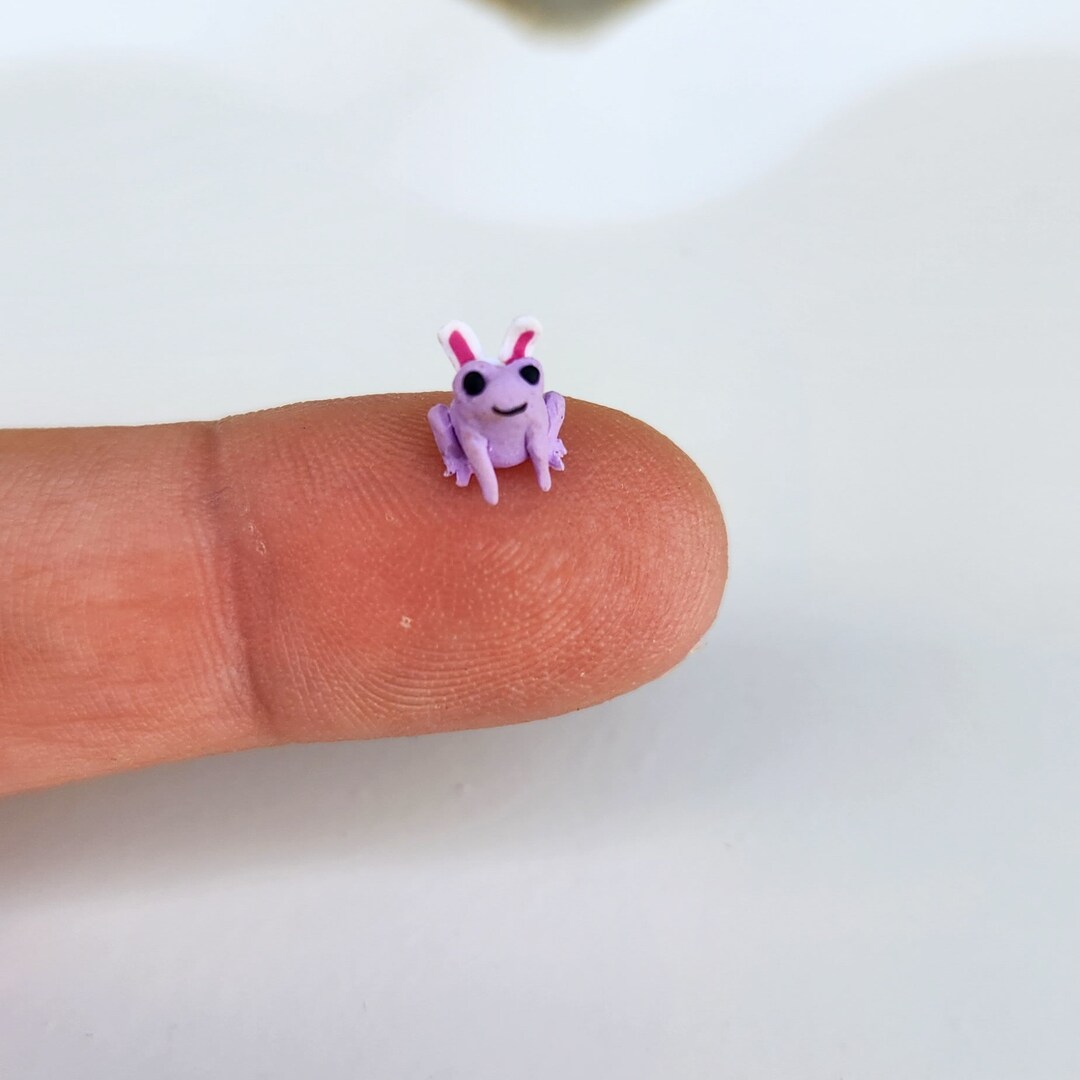 Micro Frog Sculpture, Mini Frog Figurine, Dollhouse Miniature, Fairy ...
