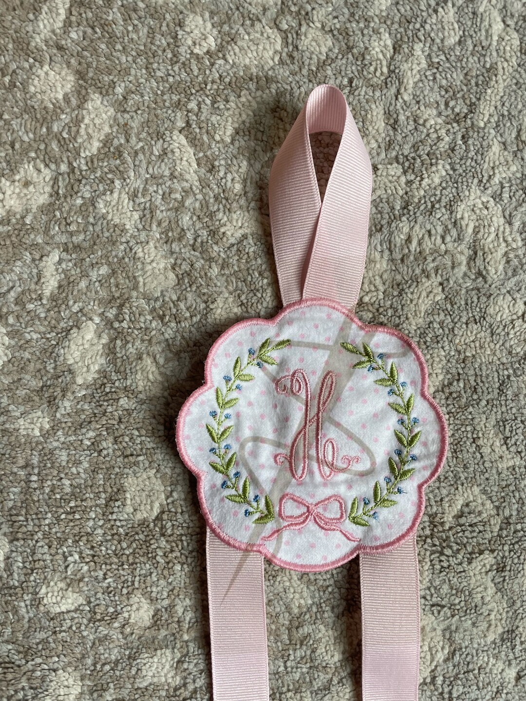 Bow Holder PES File, in the Hoop Bow Holder File for Embroidery ...