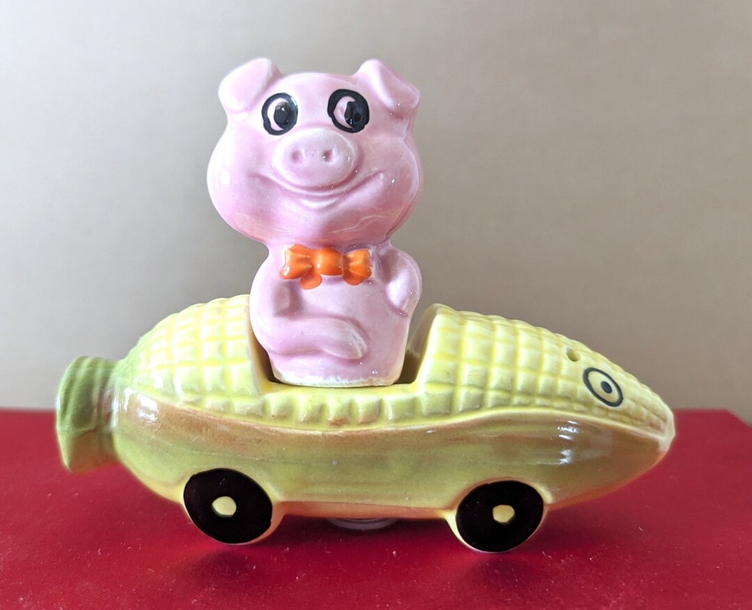 Vintage Ceramic Corn and Seated Piggy Salt and Pepper Shakers ...