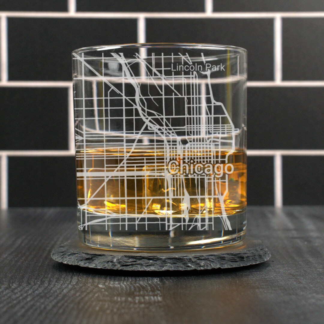Chicago Whiskey Glass, Chicago IL Rocks Glass Gift, Engraved City Map ...