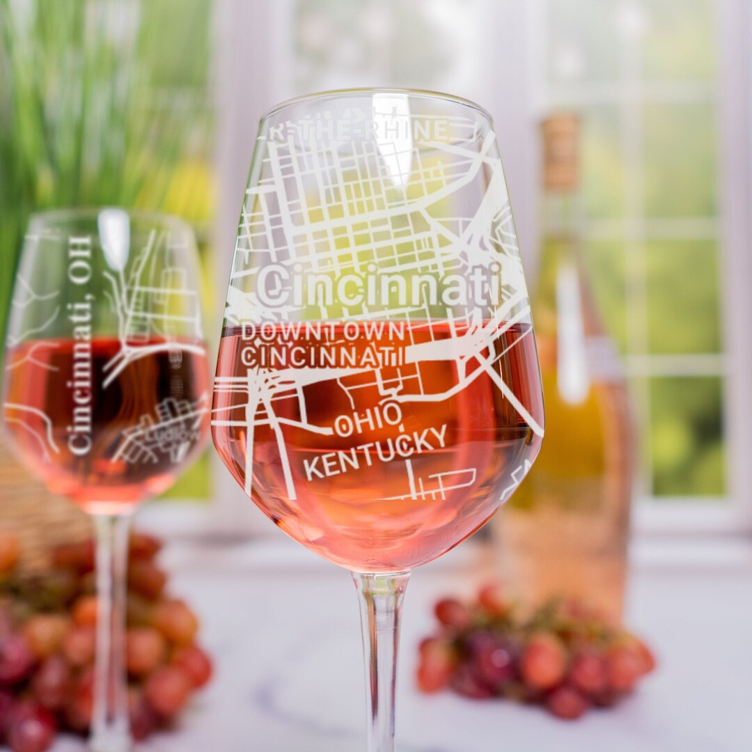 Cincinnati Wine Glass, Cincinnati OH Wine Glass Gift, Engraved City Map ...