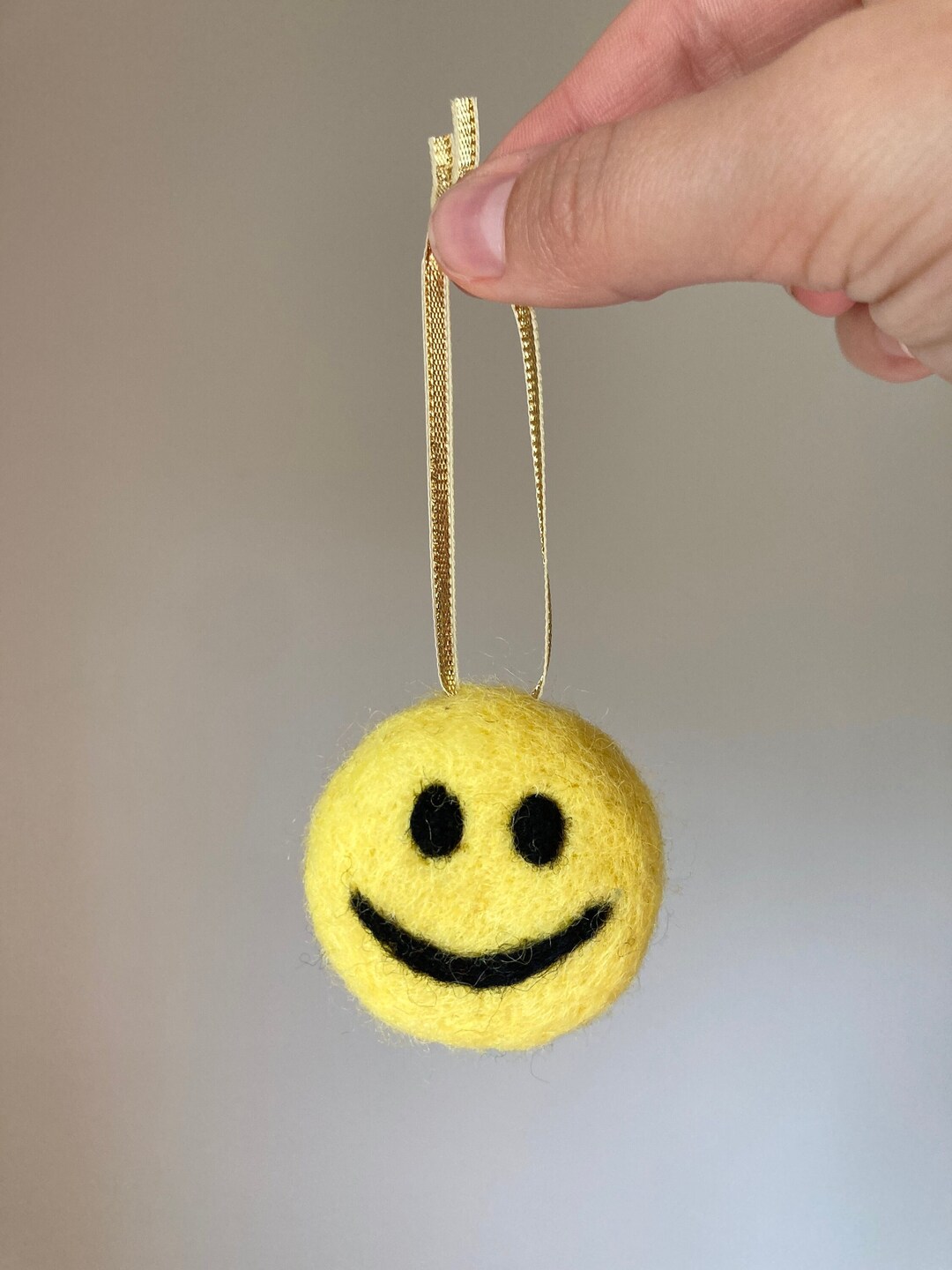 Felt Smiley Face Ornament, Holiday and Christmas Decor, Gift Ideas - Etsy