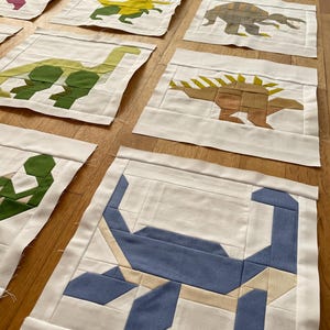PDF Quilt Block Pattern – Stegosaurus – Dinosaur Quilt - Etsy