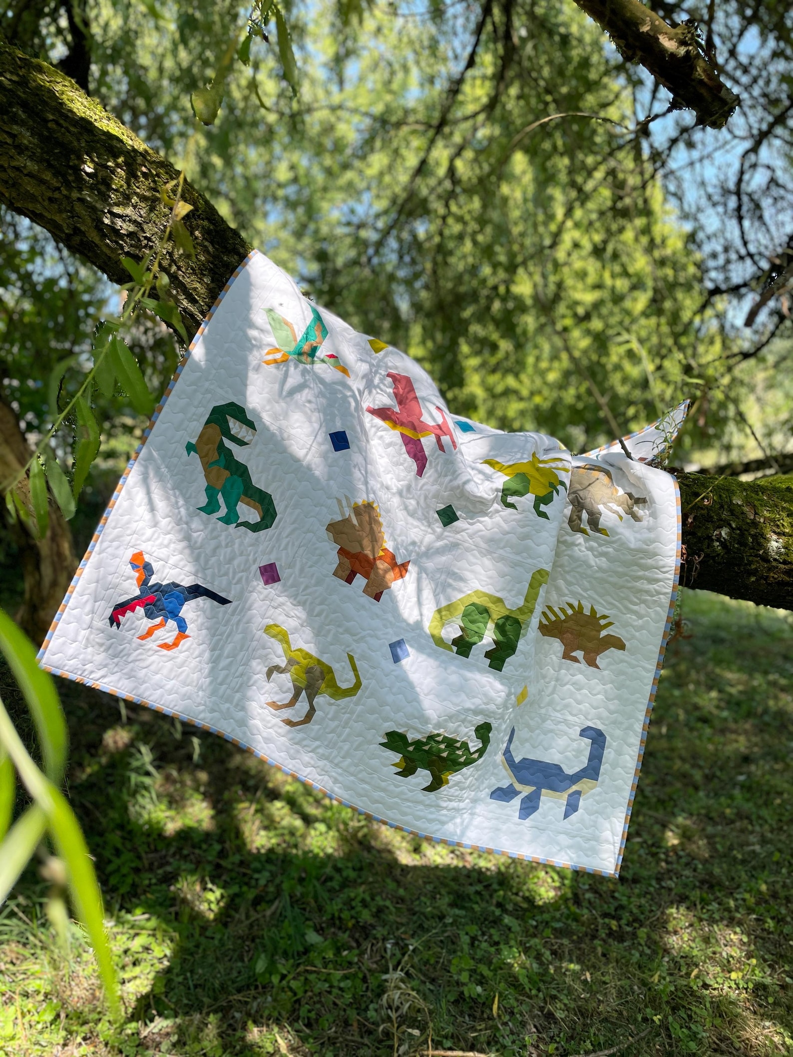 PDF Quilt Block Pattern – Stegosaurus – Dinosaur Quilt - Etsy