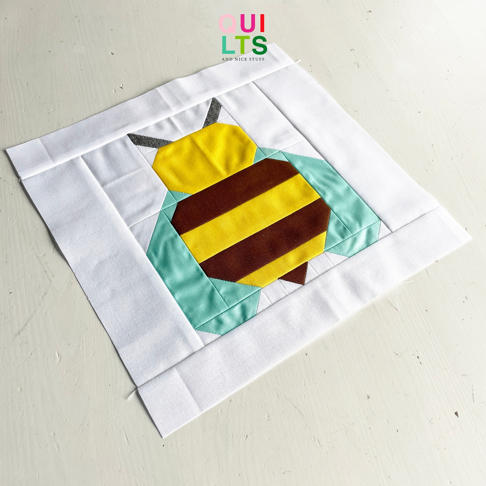 PDF Quilt Block Pattern – Bee – Animal Quilt - Etsy