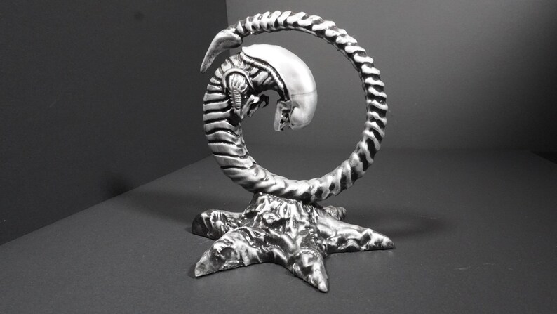 Alien Xenomorph Chest Burster Model in Gold or Silver - Etsy