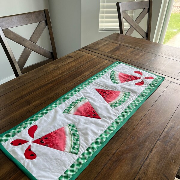 Quilted Table Runner - Etsy