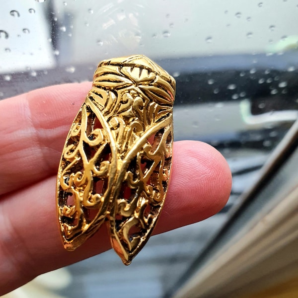 Cicada Brooch - Etsy