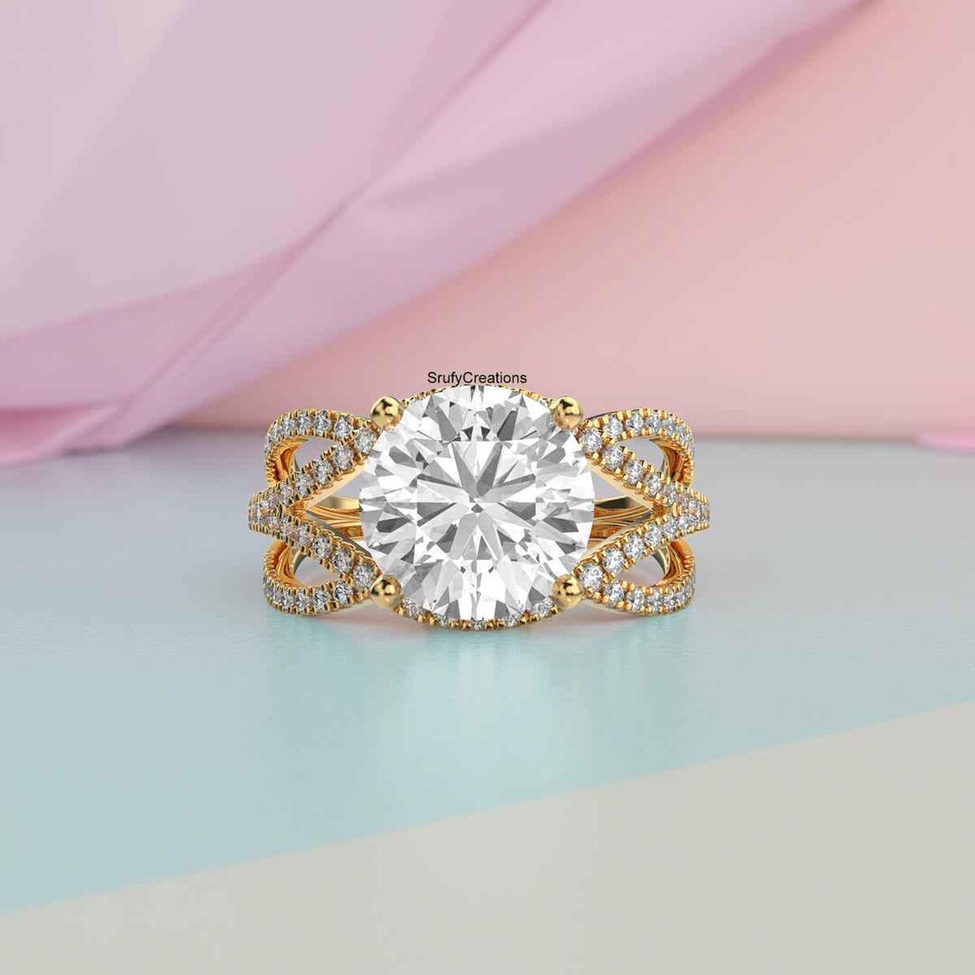 Twirling Design Enhances Ring, 2.75 CT Round Cut Moissanite Women's ...