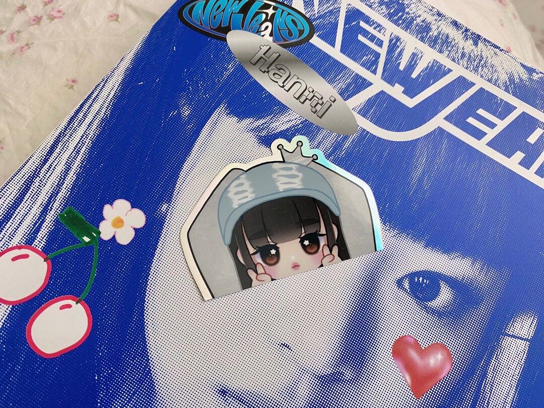 Hanni Newjeans Peeker Holo Vinyl Sticker - Etsy