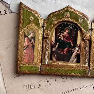 Small Florentine Triptych With Image of the Madonna of Pompeii. Sacred Art Made in Italy ...