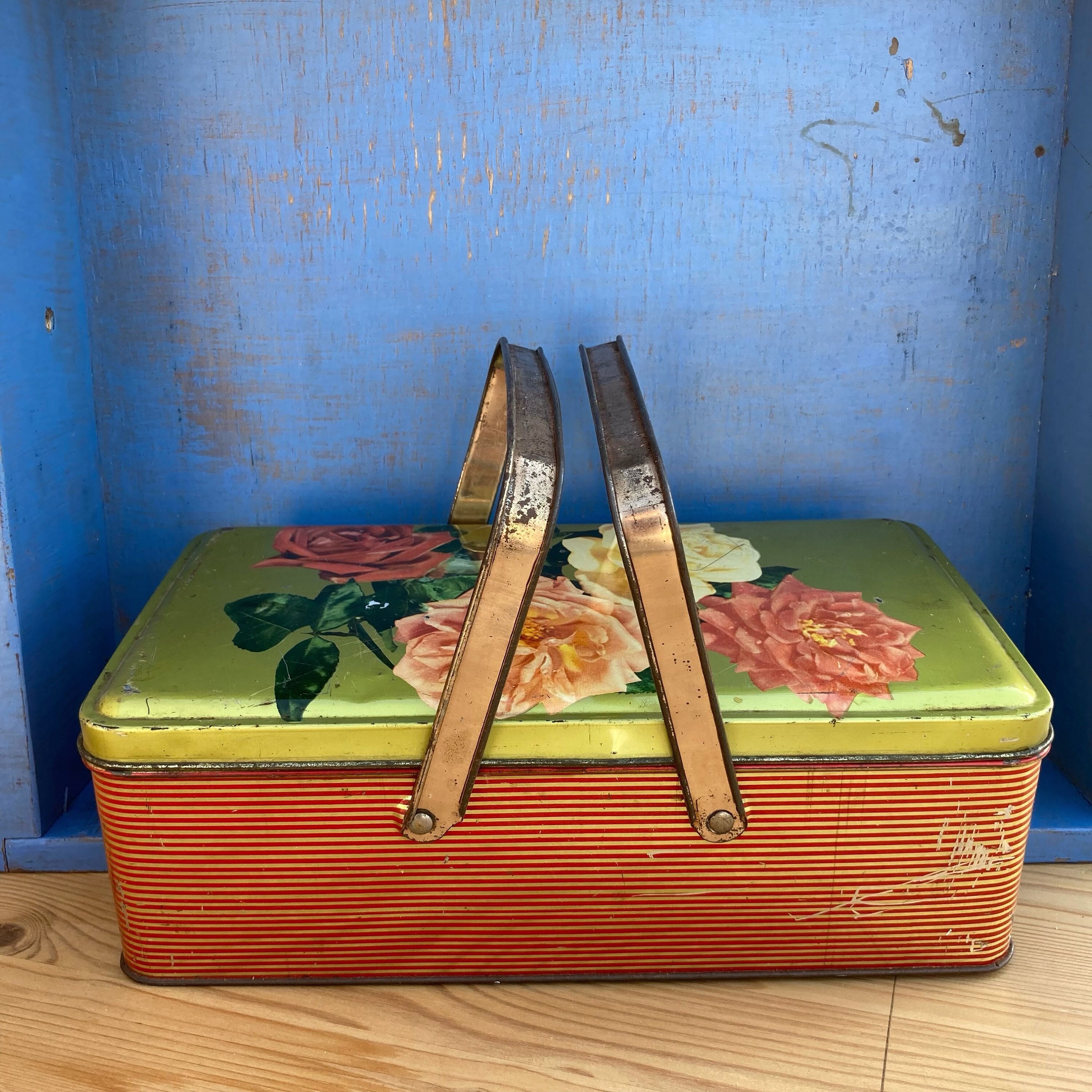 Perfetti Vintage Tin Box. Italian Tin Box. Italian Vintage. Picnic ...