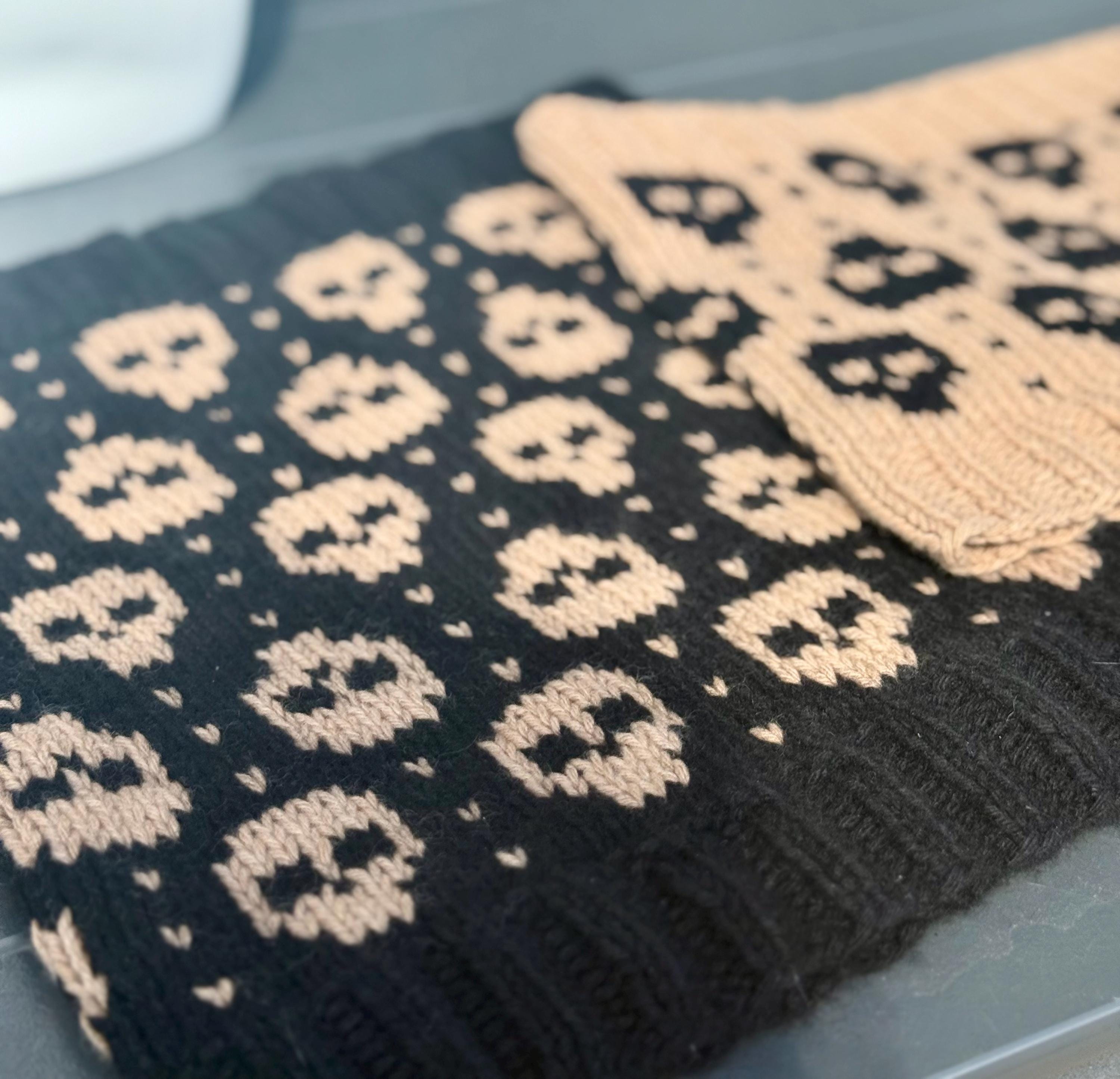Skull Motif Cowl Knitting Pattern: Stranded Colorwork, DK Weight (PDF ...