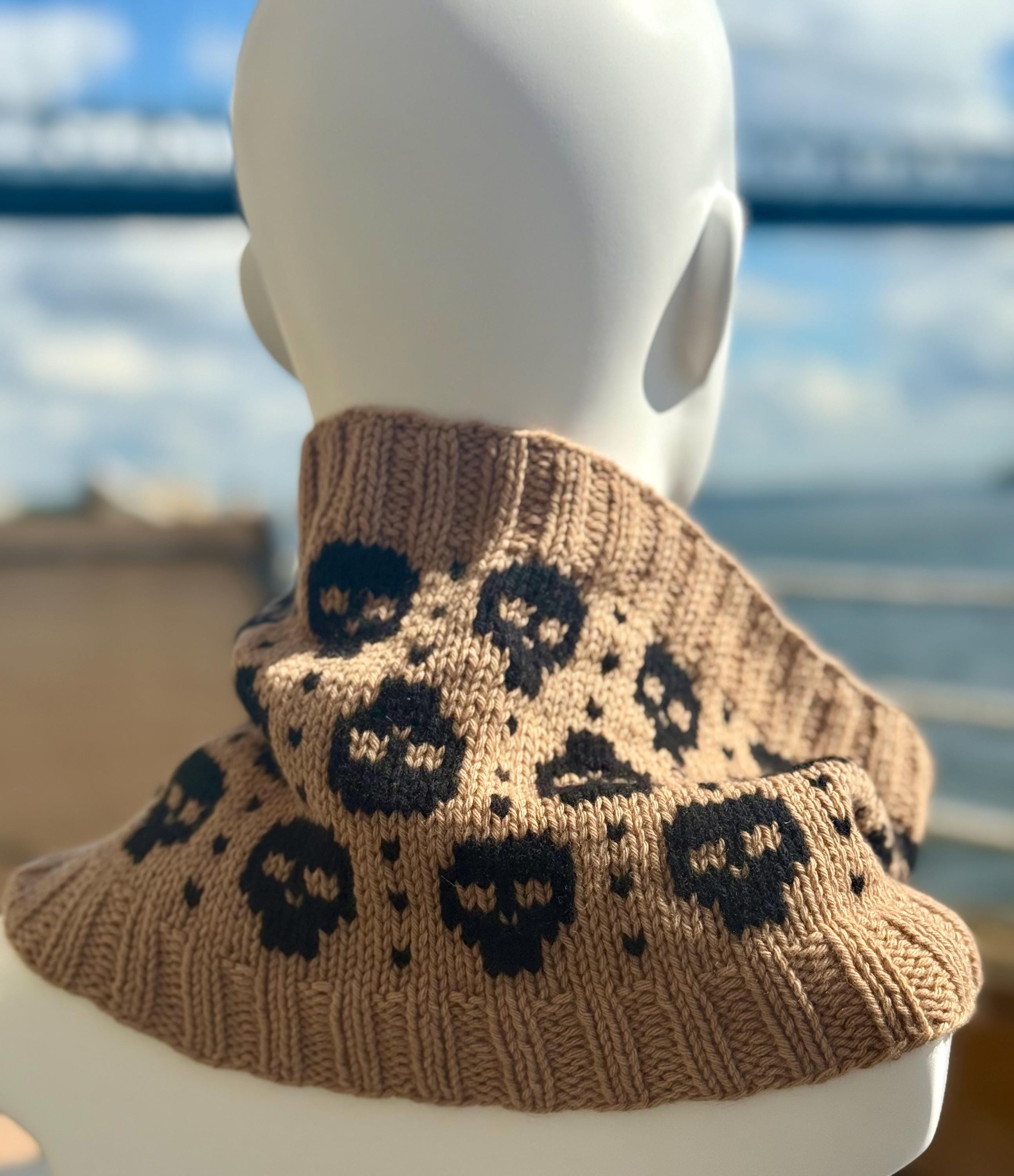 Skull Motif Cowl Knitting Pattern: Stranded Colorwork, DK Weight (PDF ...