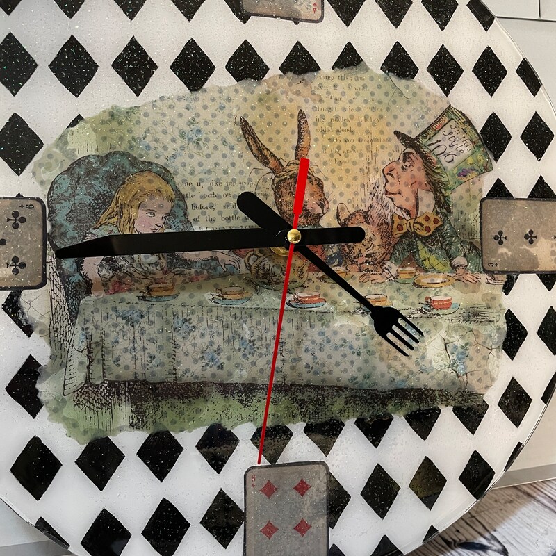 Alice in Wonderland Clock - Etsy